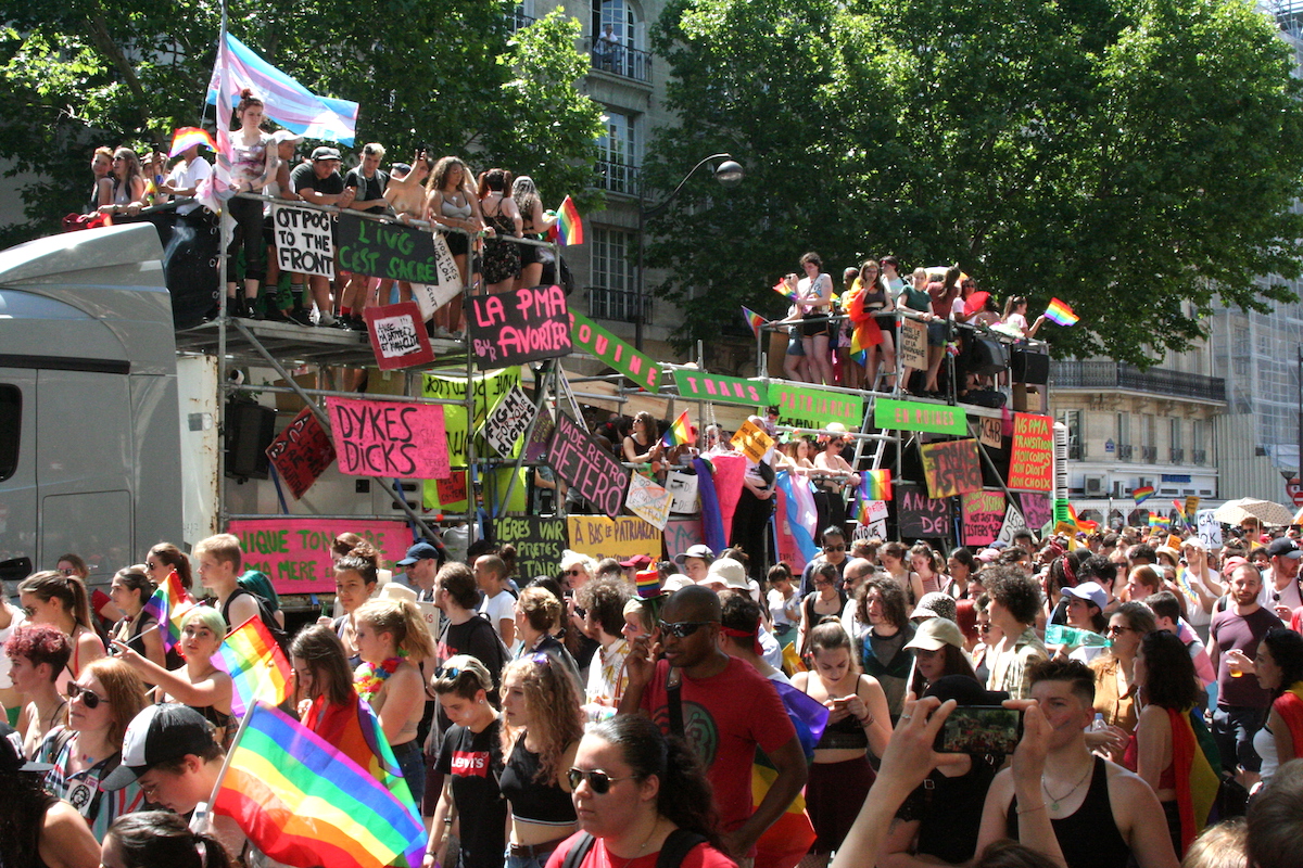 L'édition 2020 de la Marche des Fiertés LGBT de Paris - Ile-de-France ...